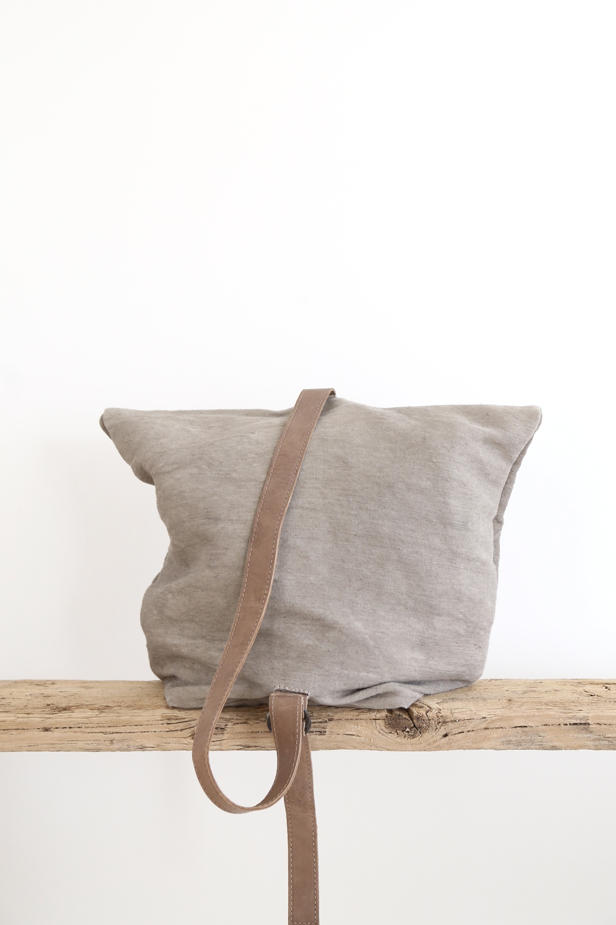 Monospalla Linen Greige - Aged - Tagliovivo | Artisanal Leather Bags